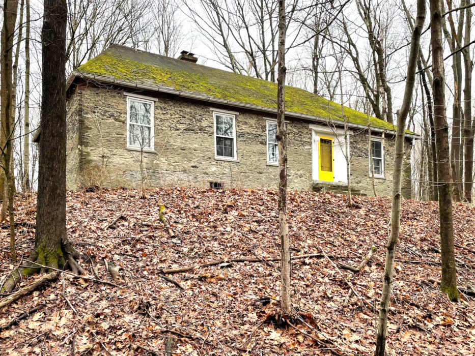 Laconic, Concise Stone House – 6oclockLOCATIONS